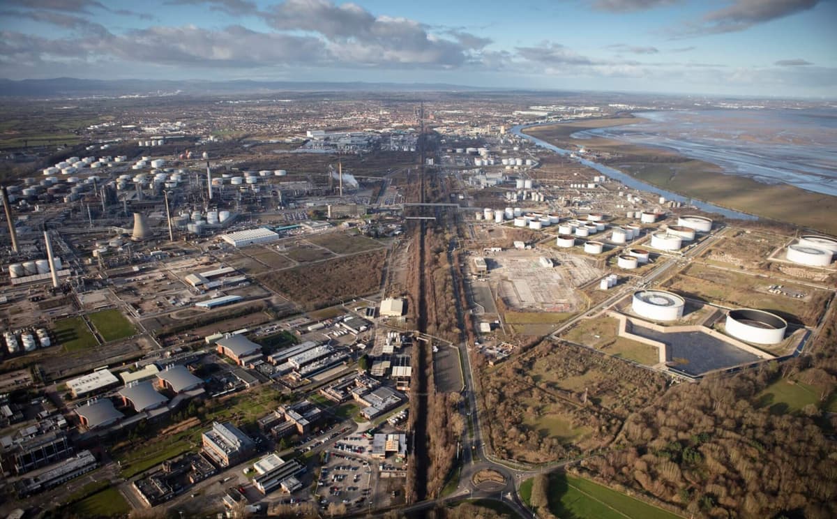 UK gov tables contract talks on EET’s 1.3GW blue hydrogen projects | Policy