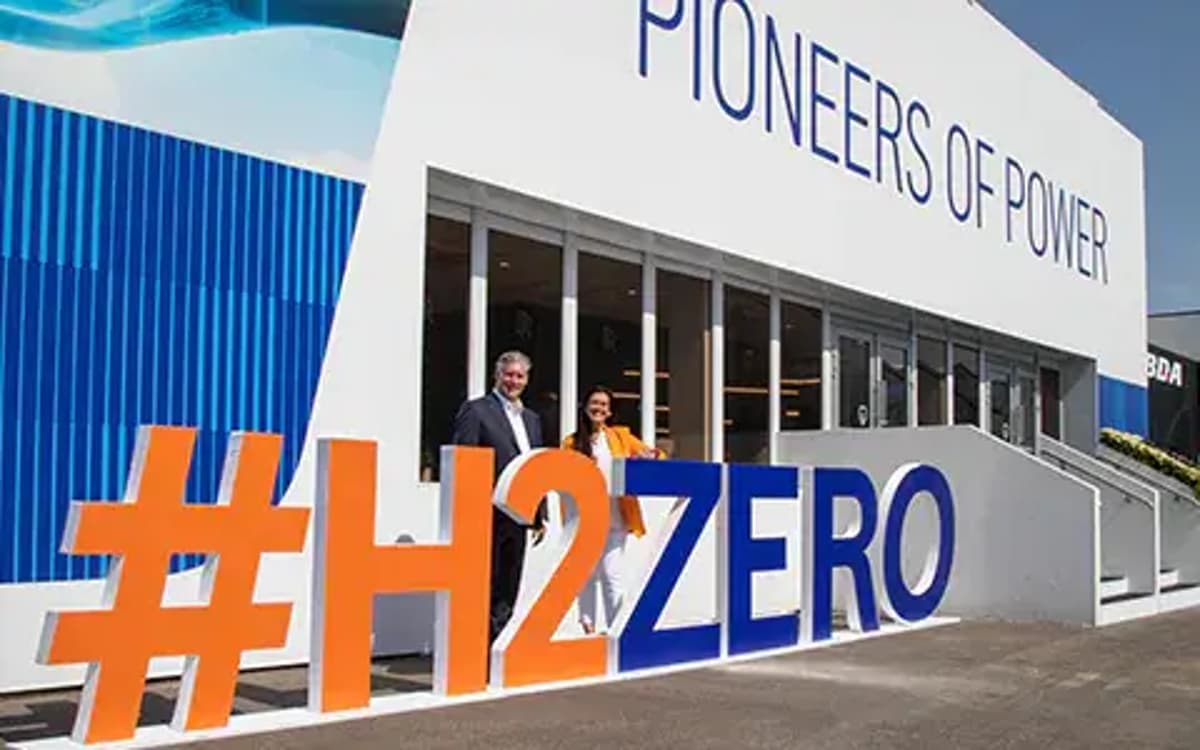 easyJet, Rolls-Royce form H2ZERO to develop hydrogen engine technology ...
